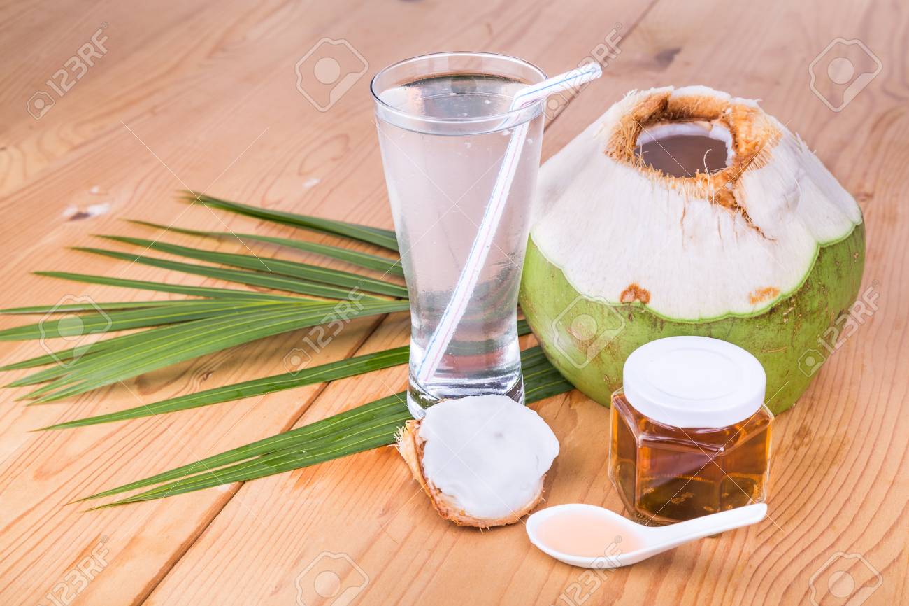 Aprende cómo hacer agua de coco natural: la bebida refrescante y ...